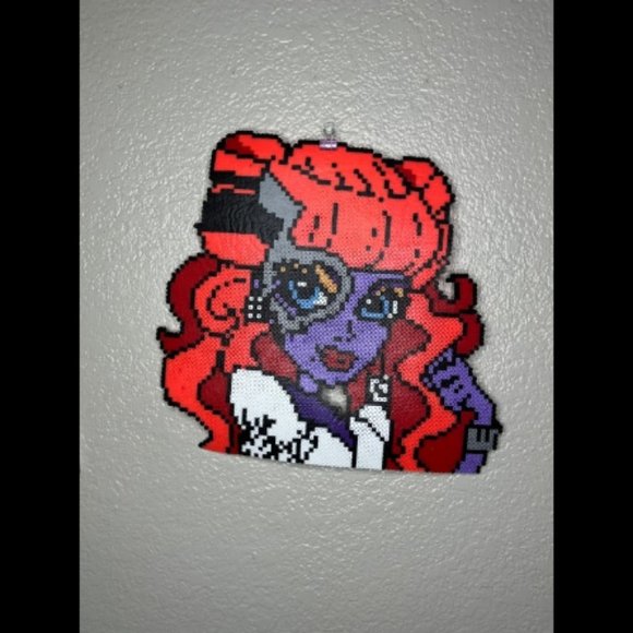 monster high | Wall Decor | Operetta Monster High Perler Bead Wall ...